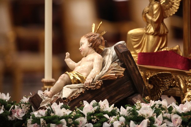 Pope Benedict's homily for Christmas Eve Mass 2010 - Communio